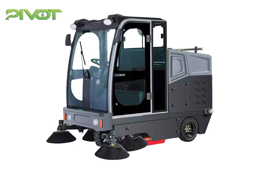 Ride On Sweeper Machine S200 | Pivot Machinery