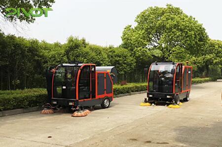 Auto Dump Ride On Sweeper G2000ZX | Pivot Cleaning Machinery