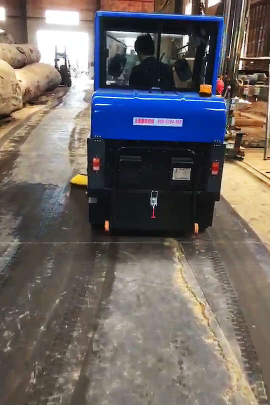 Competitive Industrial Ride On Sweeper for a Wood Processing Plant