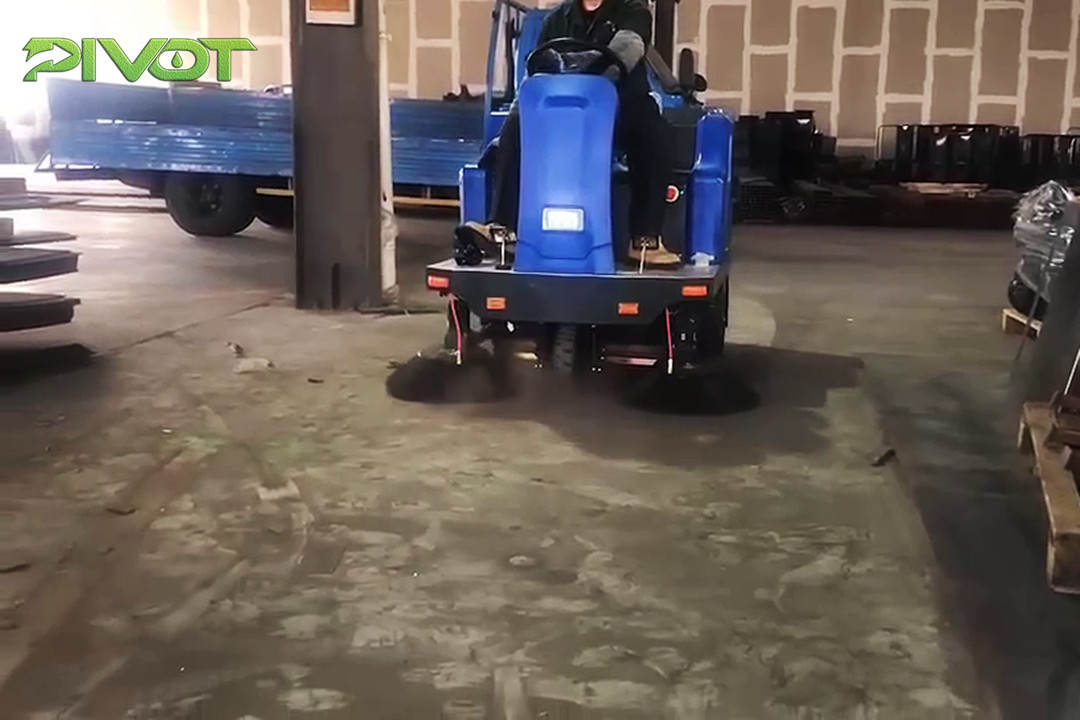 Industrial Floor Sweepers | Pivot Machinery