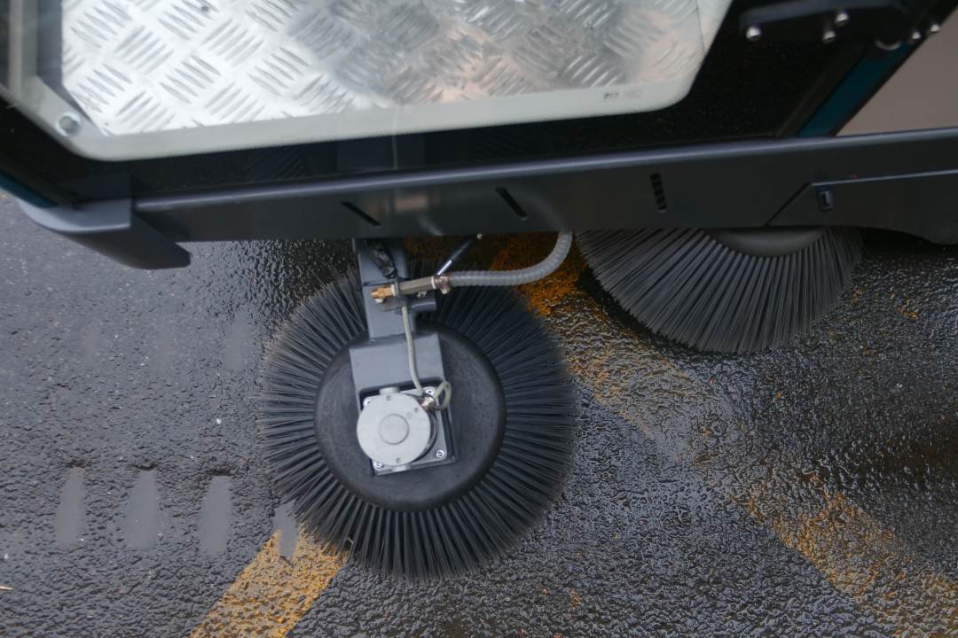 Road Sweepers - the things you should know. | Pivot Machinery